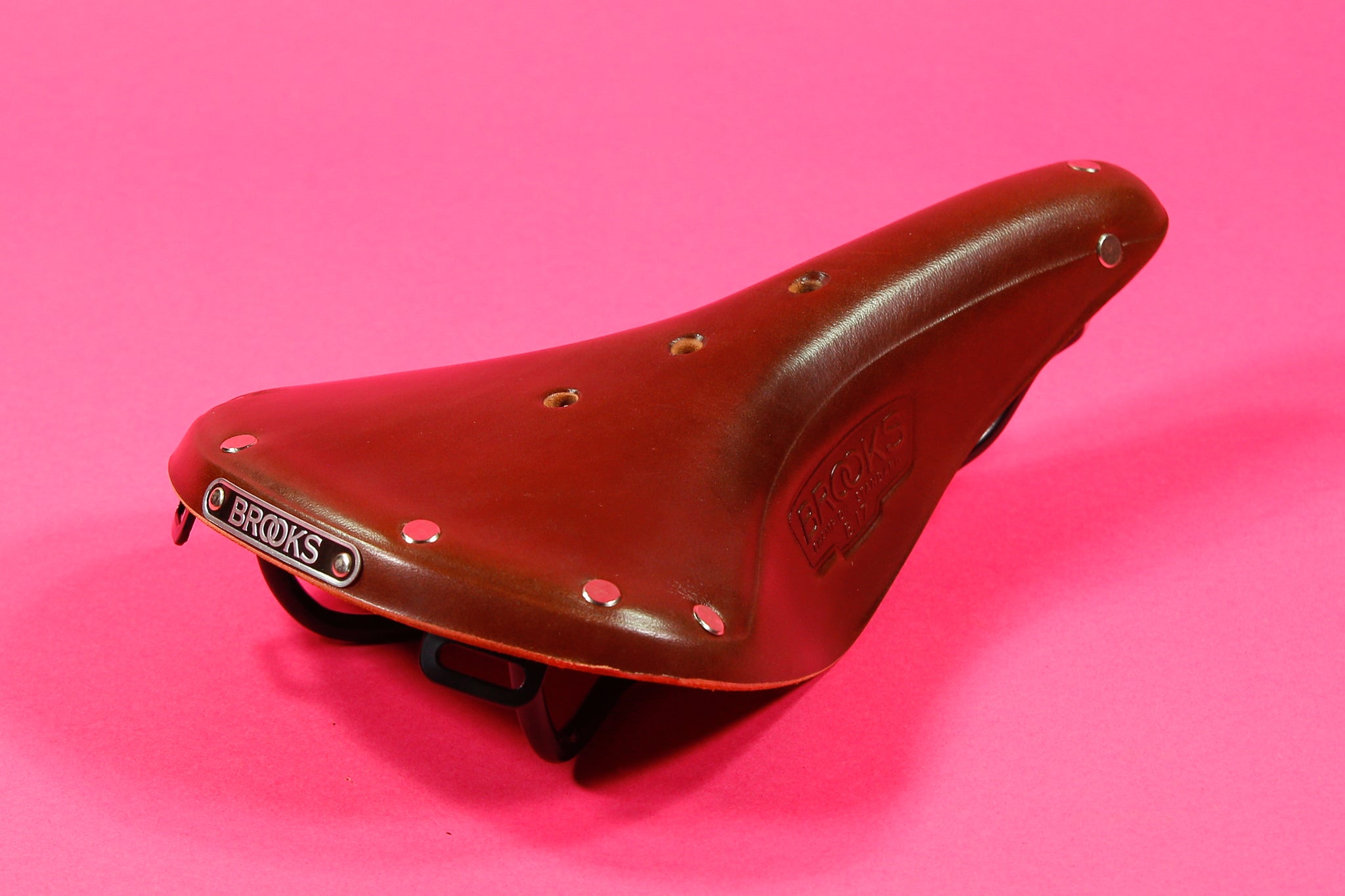 Brooks B17 – Heaps Good Garage